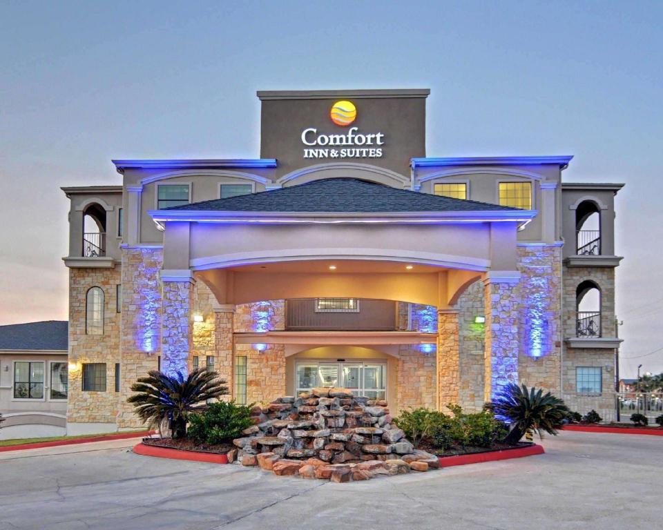 Choice Hotels International Reports Q4 and Full-Year 2025 Results ...
