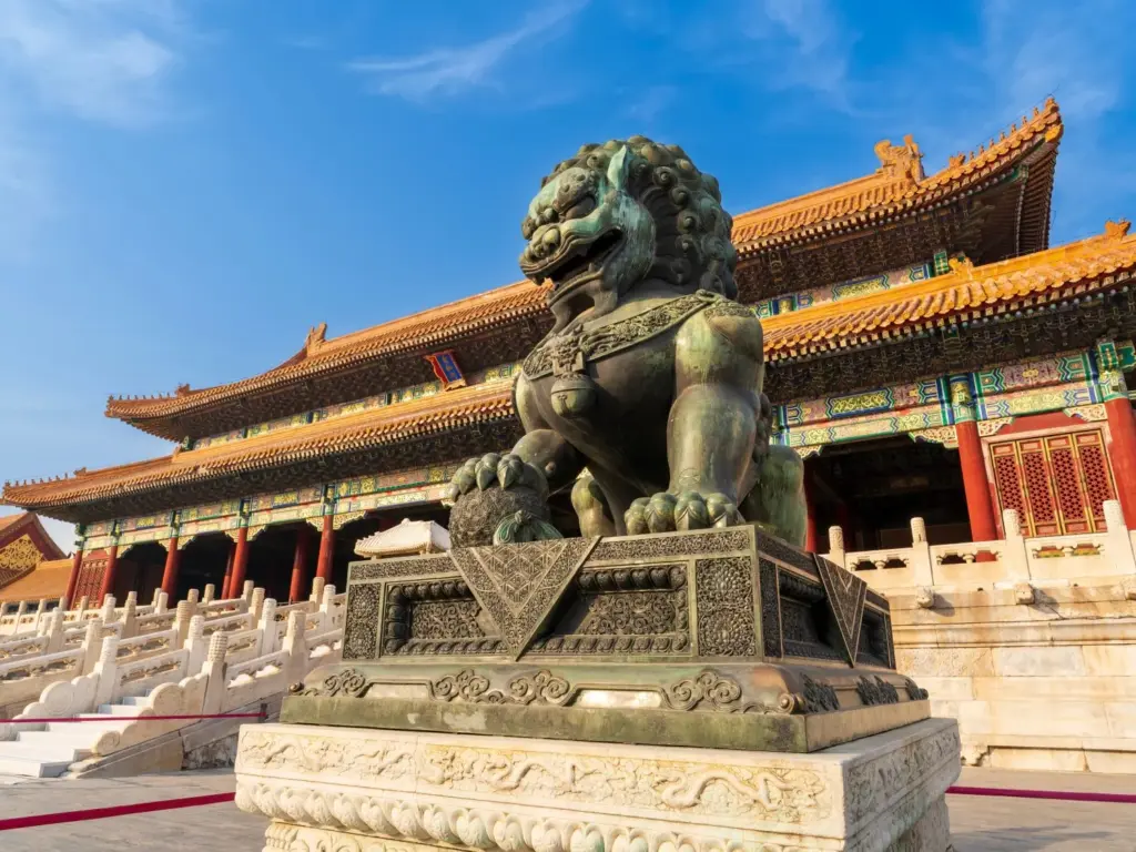China Strengthens Position in Global Tourism - Safari India